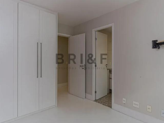 Apartamento a venda com 167m², 3 quartos, 1 suíte e 3 vagas no brooklin sp
