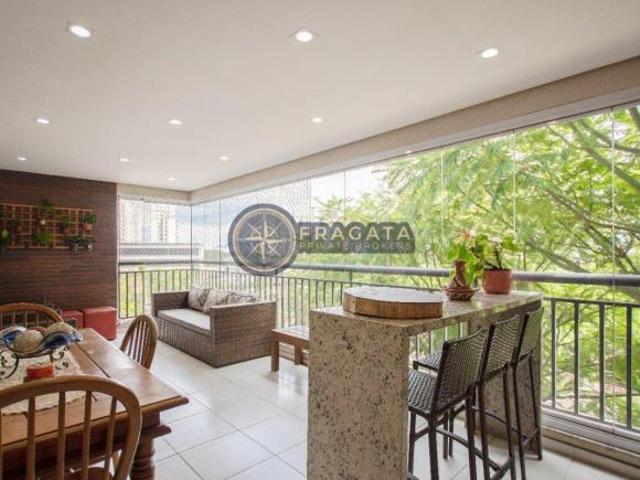 Apartamento á venda com 168m², 3 suites e 2 vagas em Perdizes SP