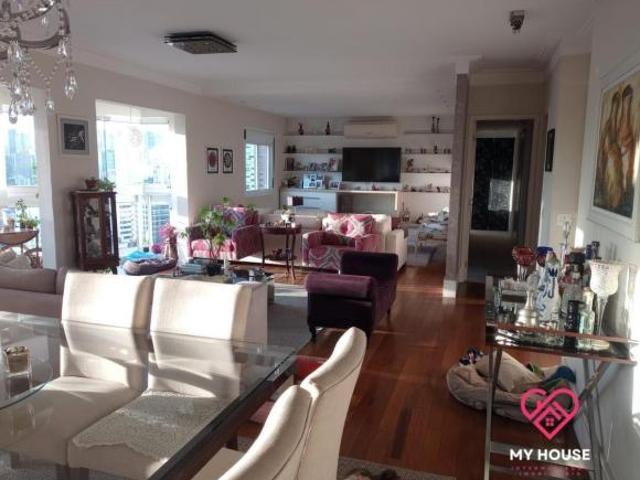 Apartamento à venda com 173m², 3 quartos e 3 vagas