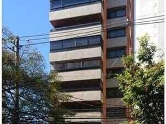 Apartamento à Venda com 180m², 4 dormitórios, 3 suítes, 3 salas e 3 vagas!