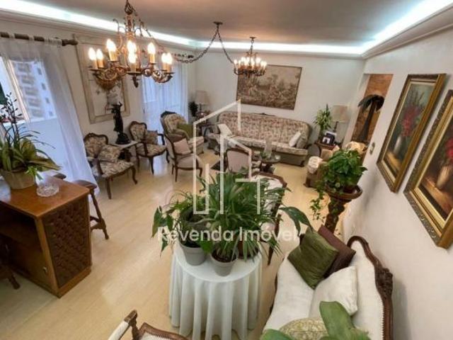 Apartamento à venda com 180m², 4 dormitórios e 2 vagas no Campo Belo