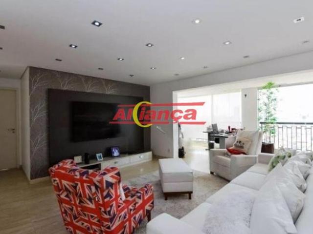 Apartamento à venda com 182m², 4 quartos / 3 Suítes e 3 vagas Condomínio Sólon