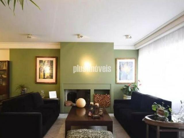 Apartamento à venda com 185m², 3 quartos e 3 vagas