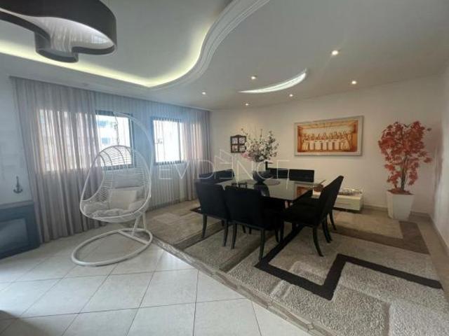 Apartamento à venda com 186m² Tatuapé
