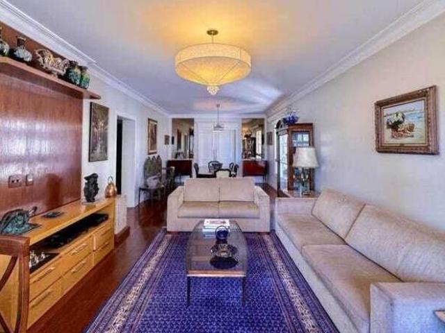 Apartamento à Venda com 192m², 3 dormitórios, 1 suíte e 2 vagas!
