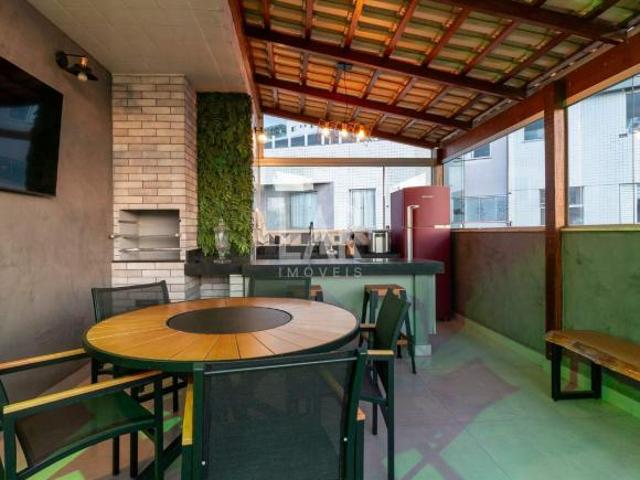 Apartamento à venda com 196m², 4 quartos e 3 vagas