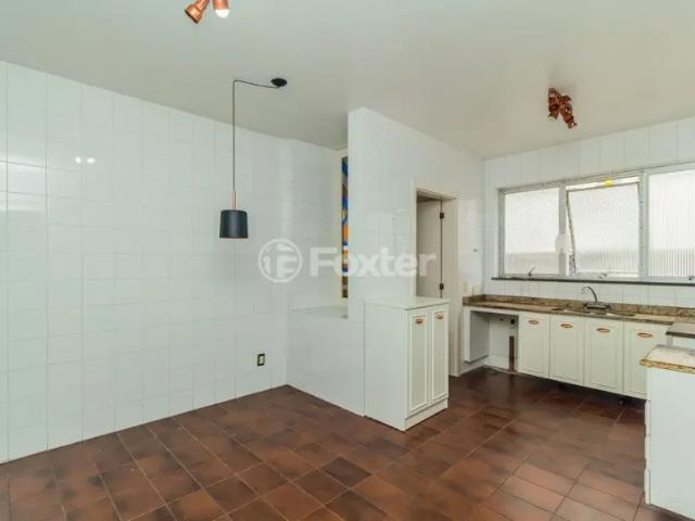 Apartamento a venda com 197m², 3 quartos, gabinete, 2 vagas no Bairro Independência Porto Alegre