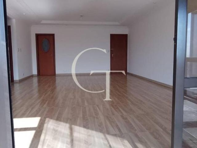 Apartamento a venda com 198 m² 3 dormitórios, sendo 1 suíte Vila Nova