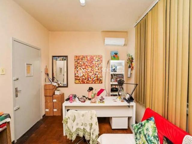 Apartamento à Venda com 1 Dormitório Conforto e Excelente Localização no Bairro São João