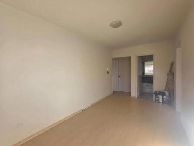 Apartamento à venda com 1 dormitório, Centro, Caxias do Sul, RS