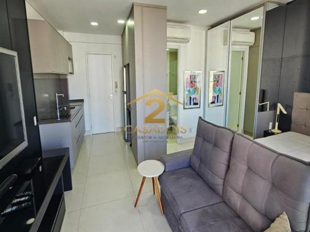 Apartamento à venda com 1 dormitório em andar alto e vista espetacular Itaim