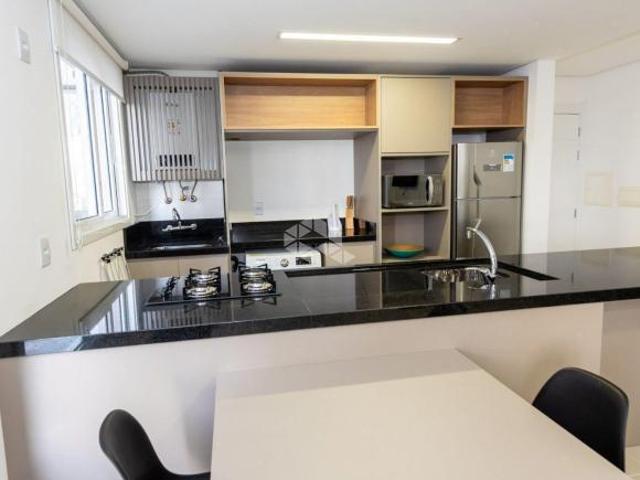 Apartamento à venda com 1 dormitório, mobiliado, 1 vaga, Centro, Caxias do Sul, RS