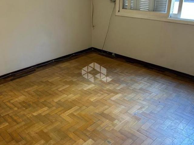 APARTAMENTO À VENDA COM 1 DORMITÓRIO NO BAIRRO BOM FIM, A 1 QUADRA DA REDENÇÃO