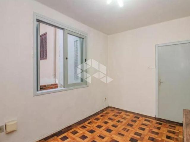Apartamento à venda com 1 dormitório na av. Nova York, no bairro Auxiliadora, Porto Alegre / RS