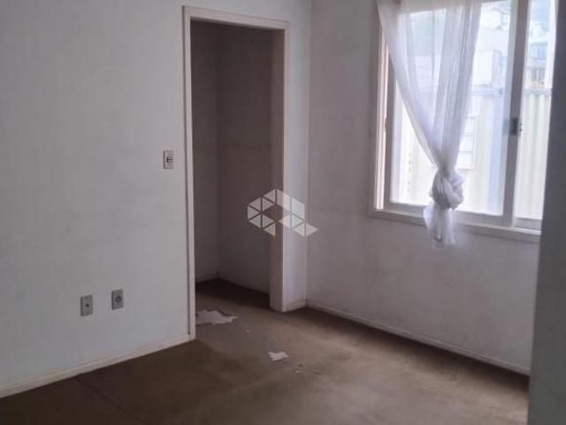 Apartamento à venda com 1 dormitório Ramiro Barcelos, bairro Moinhos de Vento / Porto Alegre RS