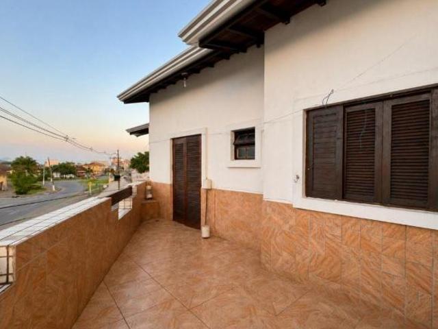 Apartamento à venda com 1 quarto, 1 vaga, 50,77m², 600 metros da praia | Vila Caiçara | Excelente op