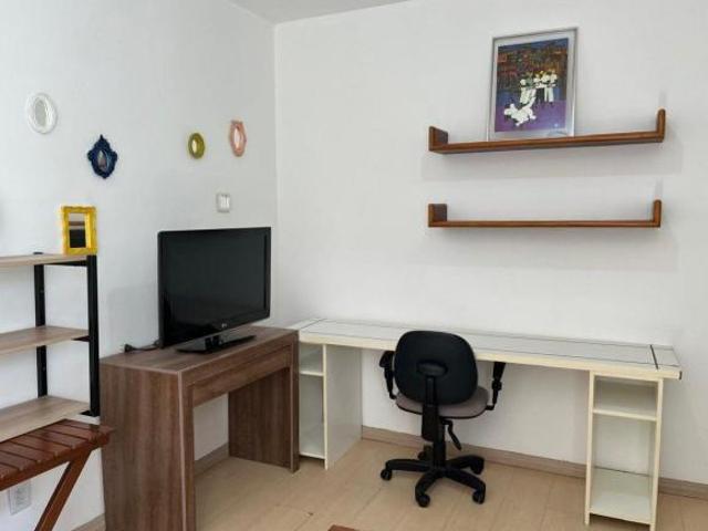 Apartamento à venda com 1 quarto 33 m²