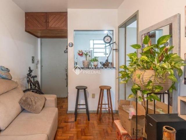 Apartamento à venda com 1 quarto na Cavalhada