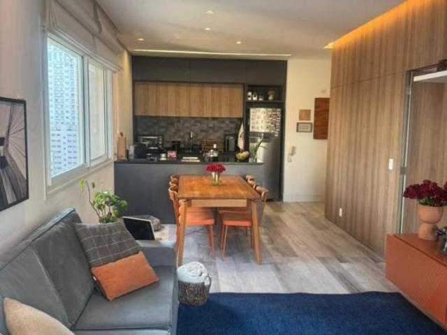 Apartamento à Venda com 1 Quarto sendo 1 Suíte e 1 Vaga de Garagem