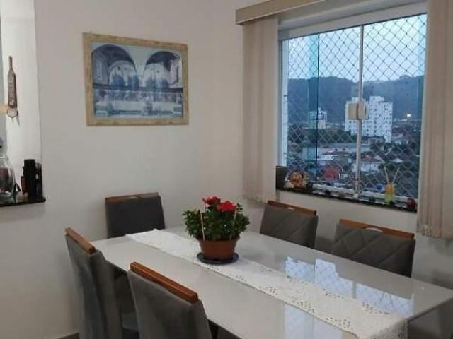 Apartamento á venda com 1 suítes 1 vaga demarcada, Campo Grande em Santos