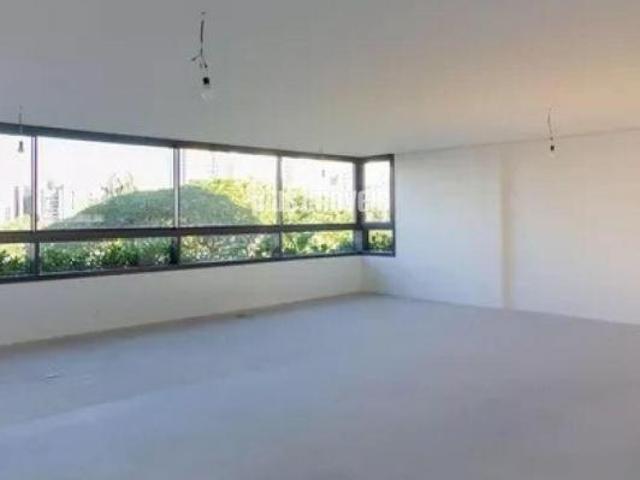 Apartamento à venda com 201m², 3 quartos e 3 vagas