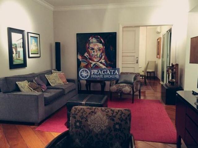 Apartamento á venda com 205m2 3 Suítes, 4 Vagas, Jardim Paulista SP