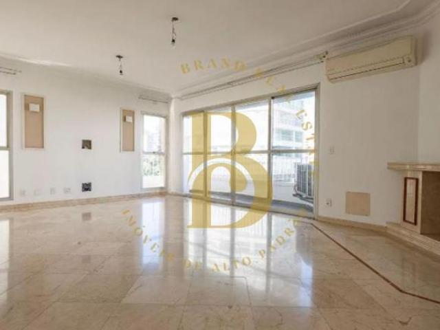 Apartamento á venda com 205m² privativos, com 04 suítes e 03 vagas no Paraíso SP