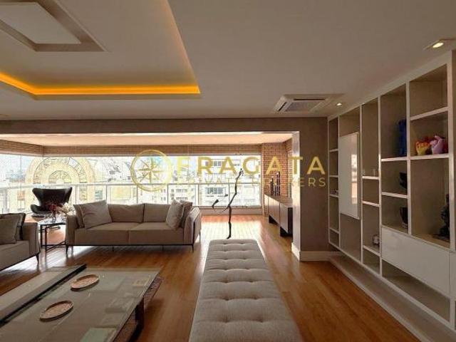 Apartamento á venda com 205m², 3 suites e 4 vagas Jardim América SP