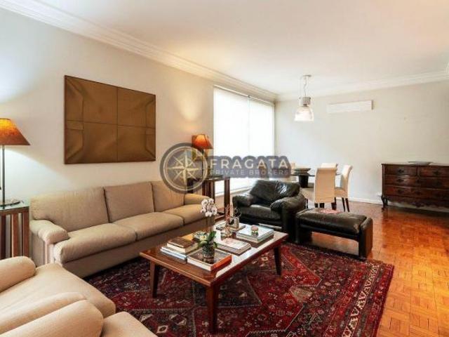 Apartamento á venda com 206m², 2 suítes e 2 vagas no Jardim Paulista SP