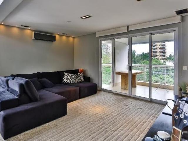Apartamento à venda com 210m², 2 quartos e 3 vagas no Condomínio Metropolitan Home Design!