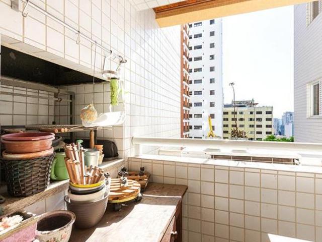 Apartamento a venda com 214m² 4 suítes e 4 vagas em Perdizes
