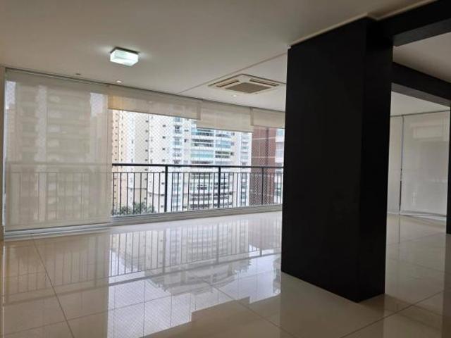 Apartamento à venda com 216m², 3 quartos e 4 vagas Paraiso SP