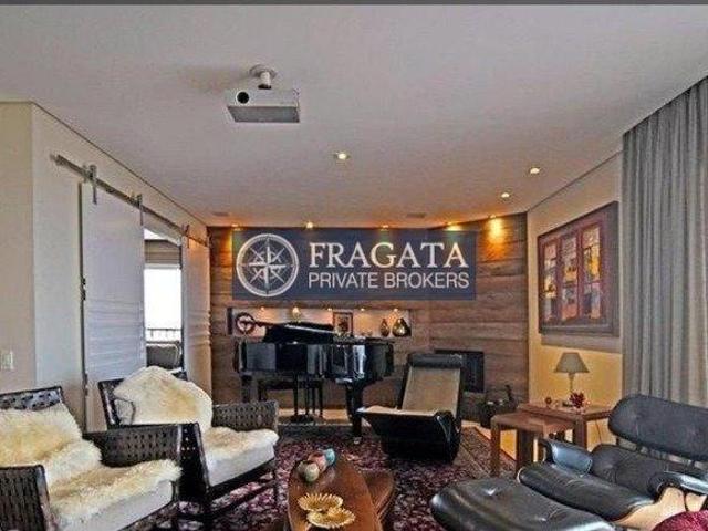 Apartamento à venda com 225 m² 3 suítes e 4 vagas Pinheiros/SP