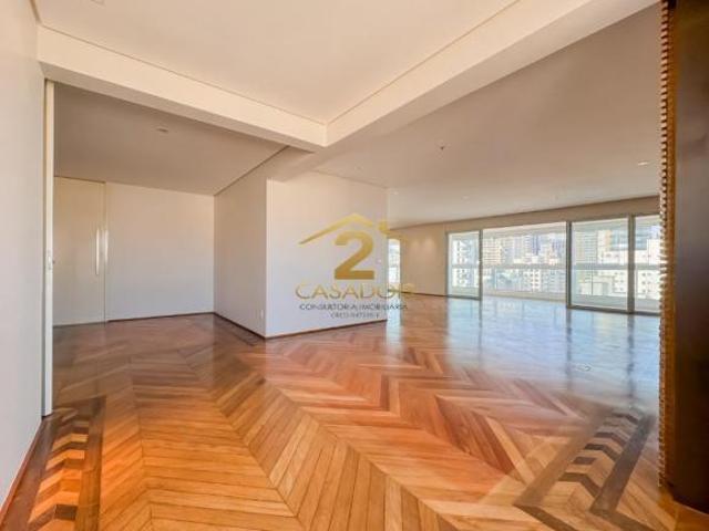 Apartamento à venda com 230m², 3 quartos e 4 vagas no Jardins SP, próximo da e