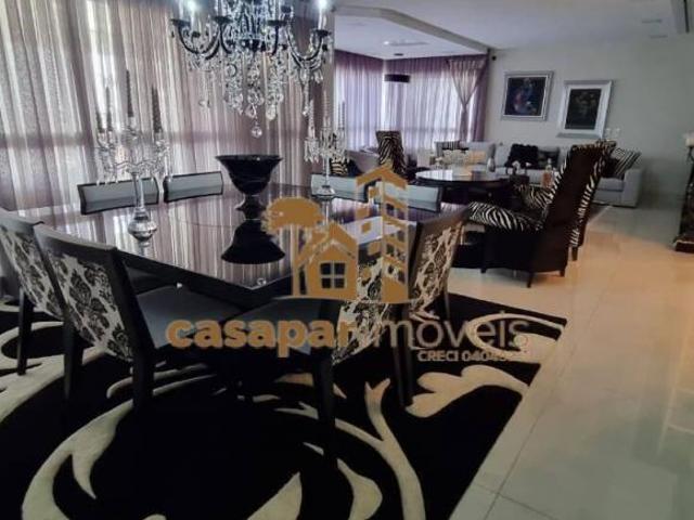 Apartamento à Venda com 234m², 2 Suítes e 4 Vagas no Portofino