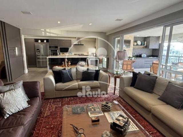 Apartamento à venda com 236m², 3 quartos e 4 vagas