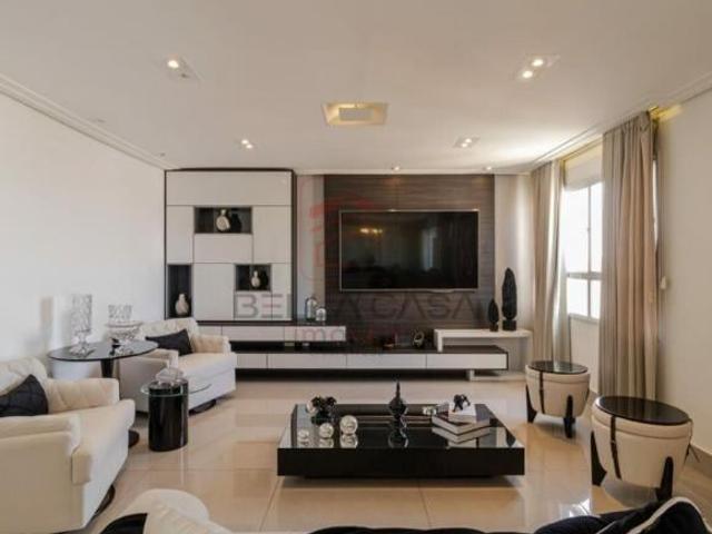 Apartamento à venda com 237m², 4 quartos e 3 vagas