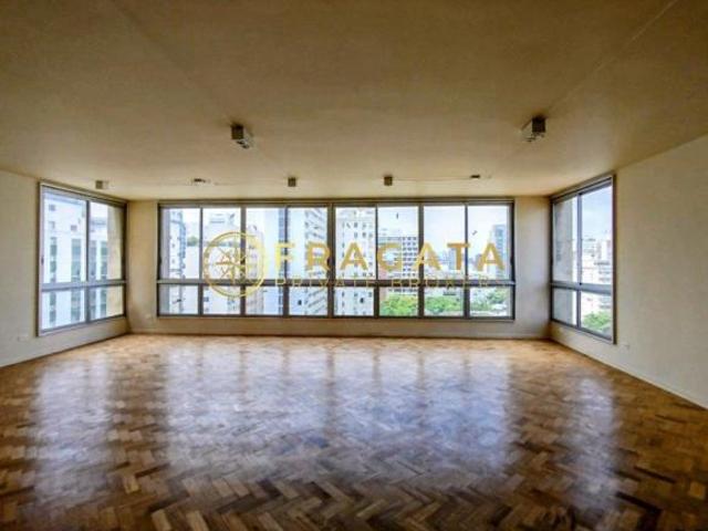 Apartamento à venda com 240m² 4 suítes e 3 vagas Jardim Paulista/SP