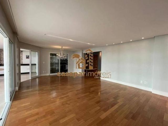 Apartamento à Venda com 243m², 4 Dormitórios no Santo Antônio com Lazer