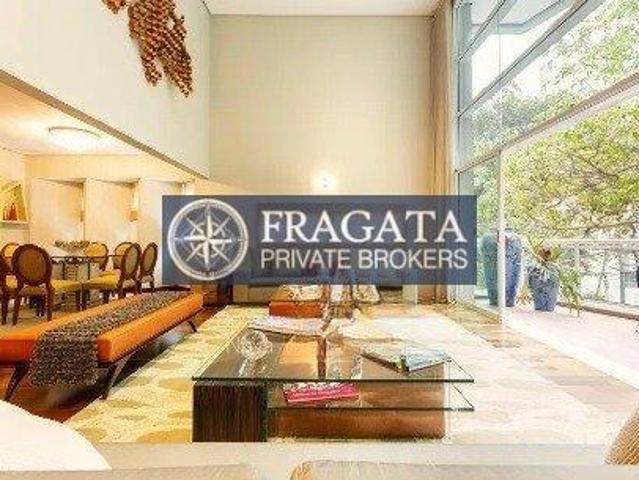 Apartamento à venda, com 250 metros em Perdizes 4 dormitórios sendo 3 suítes decorado