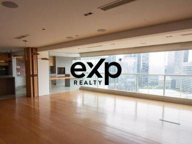Apartamento à venda com | 250m² | 4 Suítes | 4 Vagas