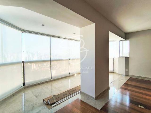 Apartamento à venda com 250m², 4 Quartos e 4 vagas Aclimação