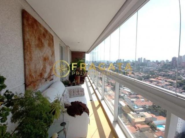 Apartamento à venda com 261m² 3 suítes e 4 vagas de garagem Alto de Pinheiros/SP