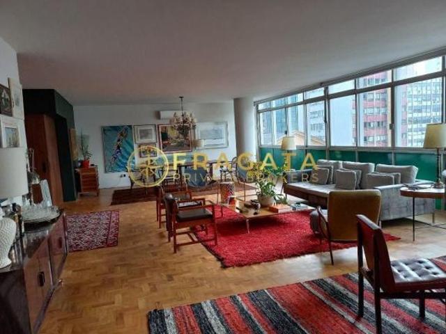 Apartamento á venda com 270m² 03 dormitórios suíte 02 vagas Higienópolis SP