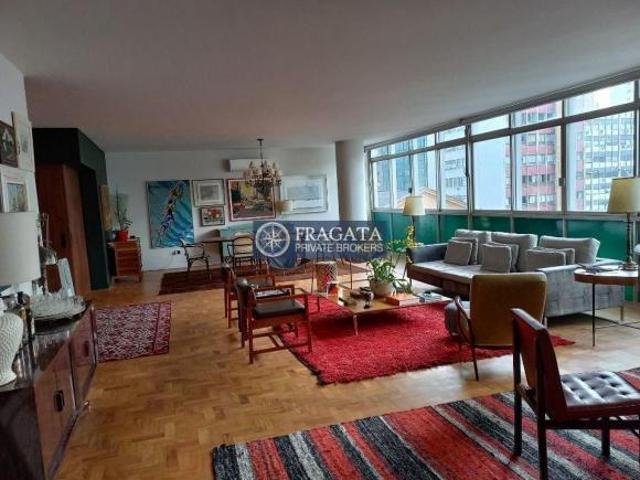 Apartamento á venda com 270m² 03 dormitórios suíte 02 vagas Higienópolis SP