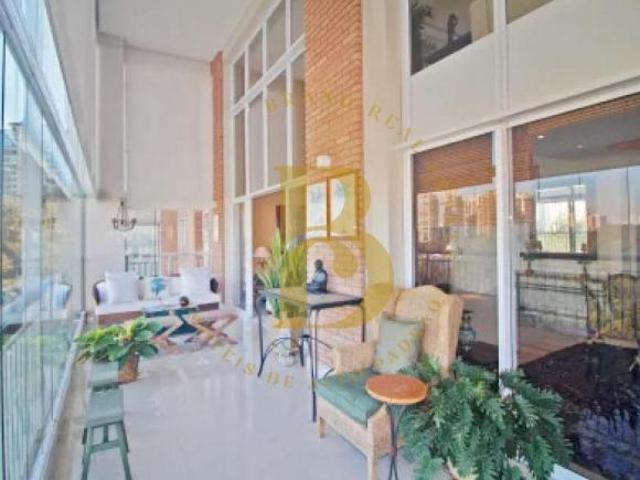 Apartamento á venda com 272 m², 4 quartos e 4 vagas à venda no Wide Garden Panamby
