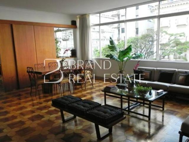 Apartamento à venda com 274m², 3 quartos sendo 1 suíte e 1 vaga no bairro Higienópolis