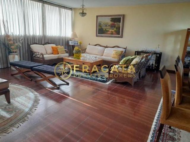 Apartamento á venda com 275 m², 4 dormitorios 4 suites e 4 vagas em Moema SP