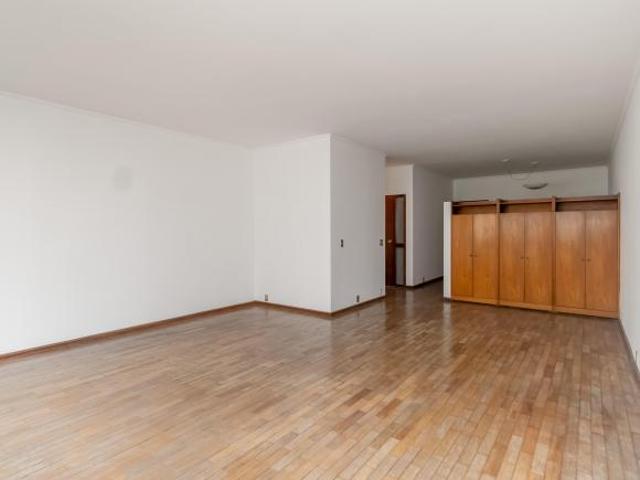 Apartamento à venda com 278m², 3 quartos e 1 suite, docs 100%, valor abaixo do mercado