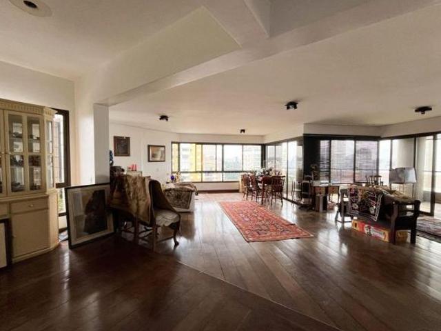 Apartamento à venda com 285m², 4 quartos e 4 vagas
